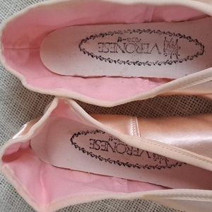 chacott | Shoes | Chacott Veronese Pink Silk Pointe Ballet Shoes Nwot ...